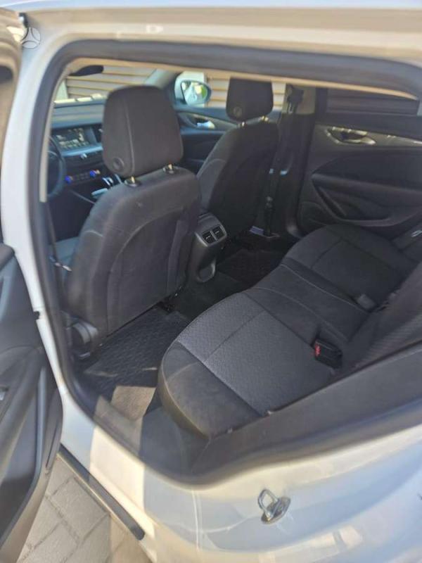 Balts Opel Insignia 2018 Viļņa, ar dzinēja tilpumu 1.60 L un nobraukumu 189 tūkst. km par 5999 €, foto 10 vietnē AUTOMOTO.COM.LV