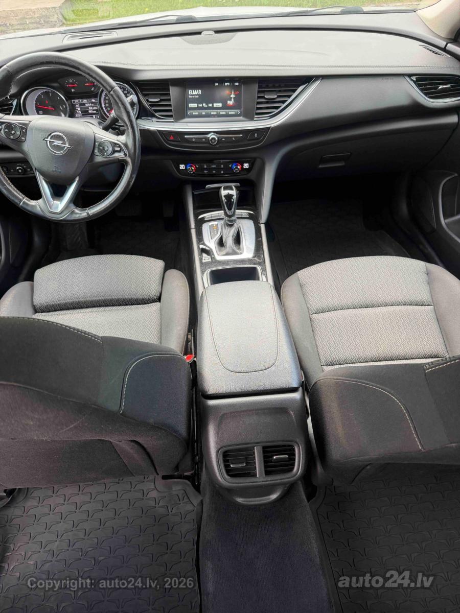 White Opel Insignia 2018 in Maardu, with an engine capacity of 1.60 L and mileage of 267 thousand km for 8300 €, photo 8 on AUTOMOTO.COM.LV