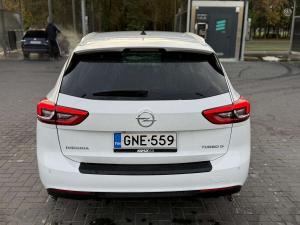 White Opel Insignia 2019 in Kaunas, with an engine capacity of 1.60 L and mileage of 234 thousand km for 10448 €, photo 5 on AUTOMOTO.COM.LV
