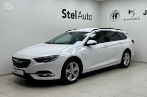 White Opel Insignia 2019 in Vilnius, with an engine capacity of 2.00 L and mileage of 197 thousand km for 13690 €, photo 2 on AUTOMOTO.COM.LV