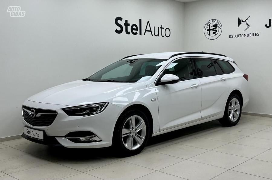 White Opel Insignia 2019 in Vilnius, with an engine capacity of 2.00 L and mileage of 197 thousand km for 13690 €, photo 2 on AUTOMOTO.COM.LV