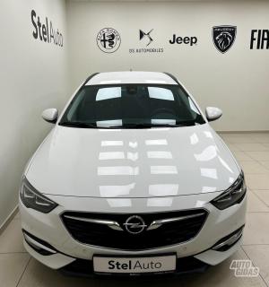 White Opel Insignia 2019 in Vilnius, with an engine capacity of 2.00 L and mileage of 197 thousand km for 13690 €, photo 4 on AUTOMOTO.COM.LV