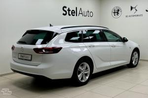 White Opel Insignia 2019 in Vilnius, with an engine capacity of 2.00 L and mileage of 197 thousand km for 13690 €, photo 6 on AUTOMOTO.COM.LV