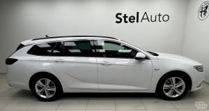 White Opel Insignia 2019 in Vilnius, with an engine capacity of 2.00 L and mileage of 197 thousand km for 13690 €, photo 7 on AUTOMOTO.COM.LV