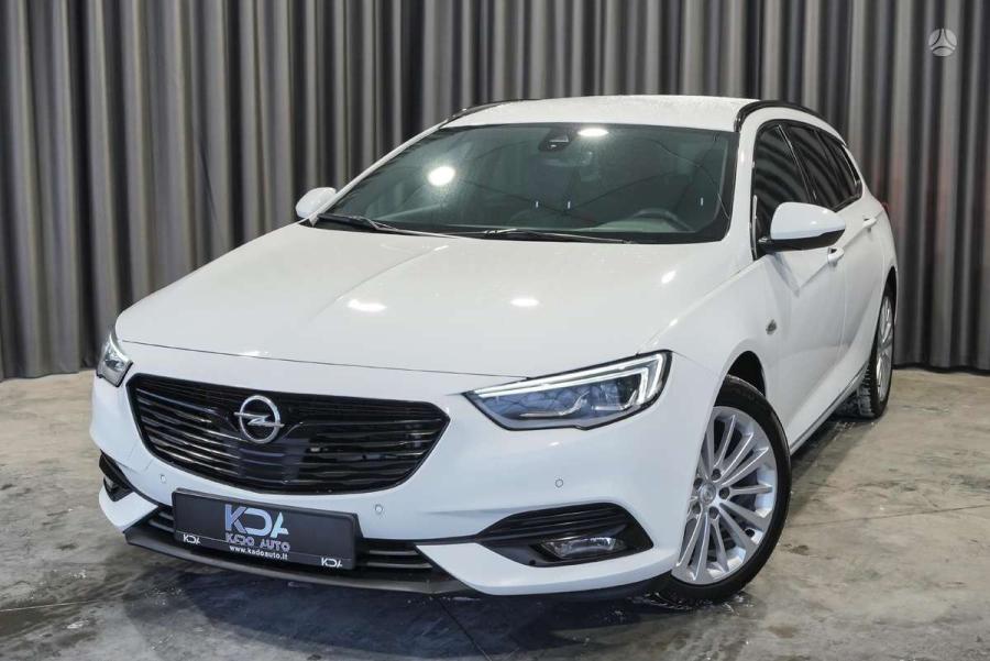White Opel Insignia 2019 in Marijampole, with an engine capacity of 1.60 L and mileage of 191 thousand km for 10750 €, photo 4 on AUTOMOTO.COM.LV