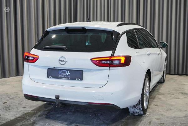 White Opel Insignia 2019 in Marijampole, with an engine capacity of 1.60 L and mileage of 191 thousand km for 10750 €, photo 11 on AUTOMOTO.COM.LV