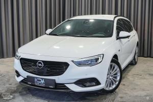 White Opel Insignia 2019 in Marijampole, with an engine capacity of 1.60 L and mileage of 191 thousand km for 10750 €, photo 5 on AUTOMOTO.COM.LV