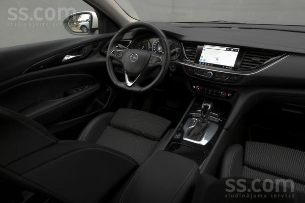 Balts Opel Insignia 2019 Jelgava, ar dzinēja tilpumu 2.00 L un nobraukumu 226 tūkst. km par 12000 €, foto 9 vietnē AUTOMOTO.COM.LV