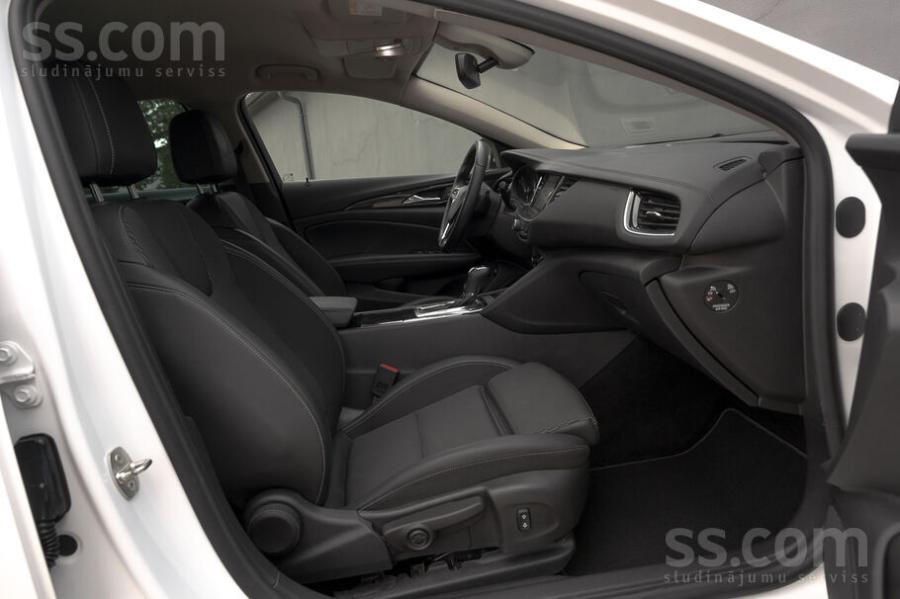 Balts Opel Insignia 2019 Jelgava, ar dzinēja tilpumu 2.00 L un nobraukumu 226 tūkst. km par 12000 €, foto 12 vietnē AUTOMOTO.COM.LV