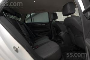 Balts Opel Insignia 2019 Jelgava, ar dzinēja tilpumu 2.00 L un nobraukumu 226 tūkst. km par 12000 €, foto 14 vietnē AUTOMOTO.COM.LV