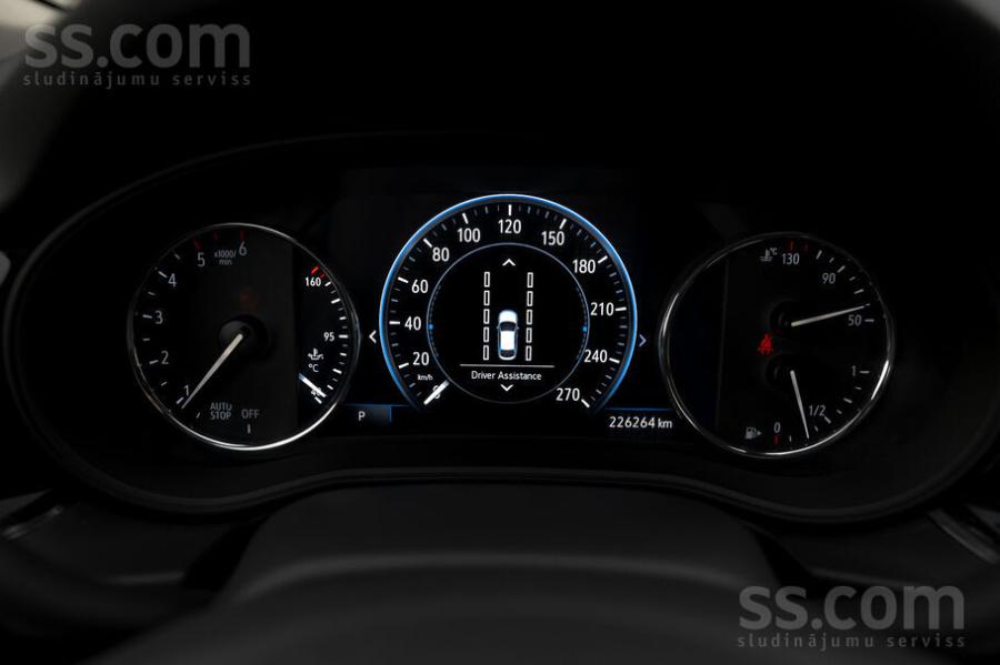 Balts Opel Insignia 2019 Jelgava, ar dzinēja tilpumu 2.00 L un nobraukumu 226 tūkst. km par 12000 €, foto 18 vietnē AUTOMOTO.COM.LV