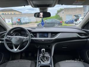 Balts Opel Insignia 2019 Narva, ar dzinēja tilpumu 1.60 L un nobraukumu 270 tūkst. km par 5999 €, foto 24 vietnē AUTOMOTO.COM.LV