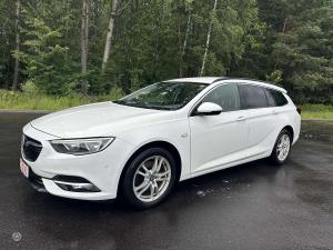 White Opel Insignia 2019 in Kaunas, with an engine capacity of 1.96 L and mileage of 176 thousand km for 8900 €, photo  on AUTOMOTO.COM.LV