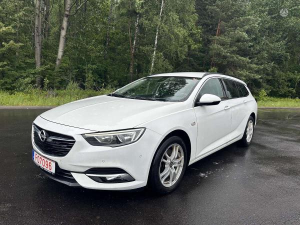 White Opel Insignia 2019 in Kaunas, with an engine capacity of 1.96 L and mileage of 176 thousand km for 8900 €, photo 5 on AUTOMOTO.COM.LV