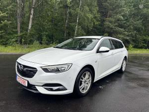 White Opel Insignia 2019 in Kaunas, with an engine capacity of 1.96 L and mileage of 176 thousand km for 8900 €, photo 6 on AUTOMOTO.COM.LV