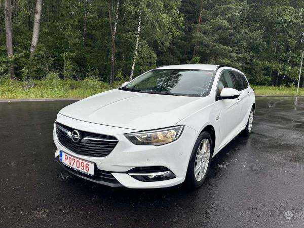 White Opel Insignia 2019 in Kaunas, with an engine capacity of 1.96 L and mileage of 176 thousand km for 8900 €, photo 6 on AUTOMOTO.COM.LV