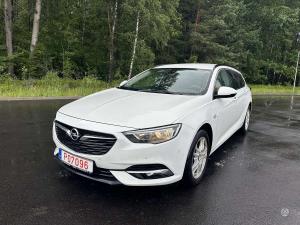 White Opel Insignia 2019 in Kaunas, with an engine capacity of 1.96 L and mileage of 176 thousand km for 8900 €, photo 7 on AUTOMOTO.COM.LV