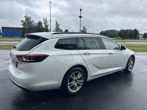 White Opel Insignia 2019 in Kaunas, with an engine capacity of 1.96 L and mileage of 176 thousand km for 8900 €, photo 9 on AUTOMOTO.COM.LV