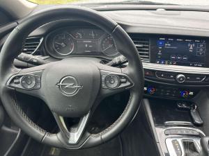 White Opel Insignia 2019 in Kaunas, with an engine capacity of 1.96 L and mileage of 176 thousand km for 8900 €, photo 20 on AUTOMOTO.COM.LV