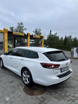White Opel Insignia 2019 in Kaunas, with an engine capacity of 1.60 L and mileage of 230 thousand km for 11000 €, photo 7 on AUTOMOTO.COM.LV