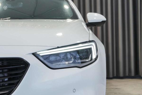 Opel Insignia 2019 in Marijampole on AUTOMOTO.COM.LV White Opel Insignia 2019 in Marijampole, with an engine capacity of 1.60 L and mileage of 191 thousand km for 10750 €, photo 8 on AUTOMOTO.COM.LV