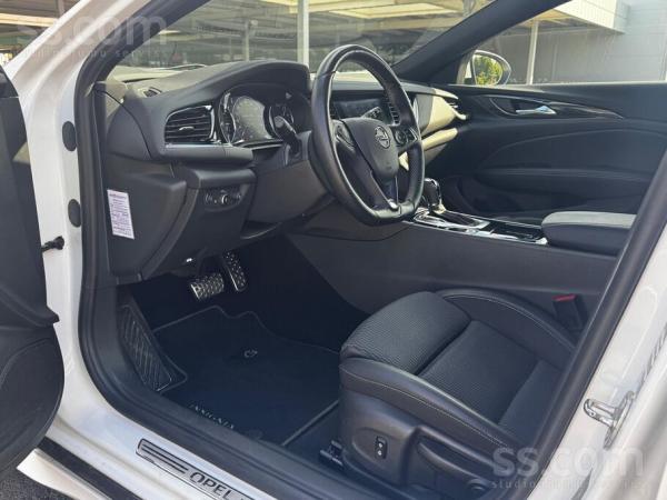Balts Opel Insignia 2019 Rīga, ar dzinēja tilpumu 2.00 L un nobraukumu 116 tūkst. km par 12900 €, foto 9 vietnē AUTOMOTO.COM.LV
