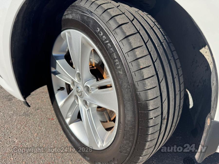 Balts Opel Insignia 2019 Keila, ar dzinēja tilpumu 1.60 L un nobraukumu 265 tūkst. km par 6500 €, foto 14 vietnē AUTOMOTO.COM.LV