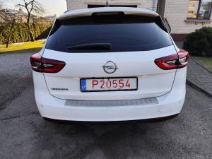 White Opel Insignia 2020 in Utena, with an engine capacity of 2.00 L and mileage of 200 thousand km for 9990 €, photo 12 on AUTOMOTO.COM.LV