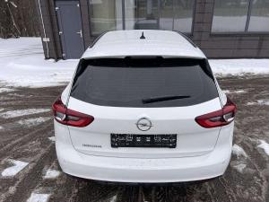 White Opel Insignia 2021 in Utena, with an engine capacity of 1.50 L and mileage of 230 thousand km for 9500 €, photo 11 on AUTOMOTO.COM.LV