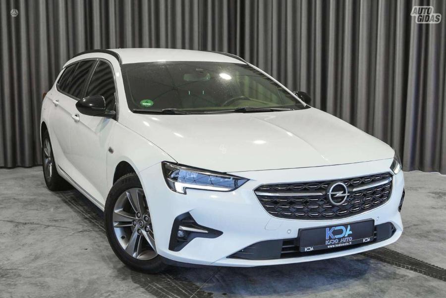 White Opel Insignia 2021 in Marijampole, with an engine capacity of 2.00 L and mileage of 114 thousand km for 13750 €, photo 2 on AUTOMOTO.COM.LV