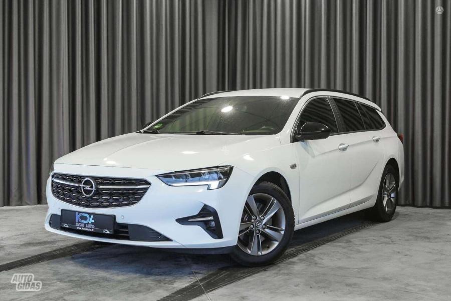 White Opel Insignia 2021 in Marijampole, with an engine capacity of 2.00 L and mileage of 114 thousand km for 13750 €, photo 5 on AUTOMOTO.COM.LV