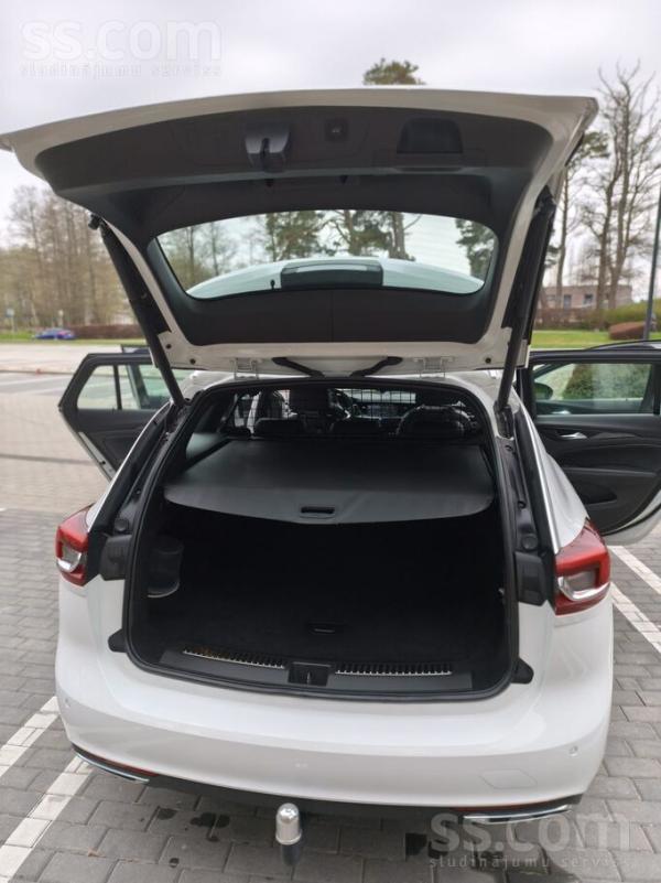 Balts Opel Insignia 2021 Ventspils, ar dzinēja tilpumu 2.00 L un nobraukumu 120 tūkst. km par 15990 €, foto 9 vietnē AUTOMOTO.COM.LV