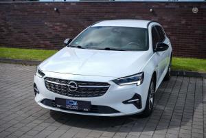 White Opel Insignia 2021 in Marijampole, with an engine capacity of 1.96 L and mileage of 114 thousand km for 11950 €, photo 5 on AUTOMOTO.COM.LV
