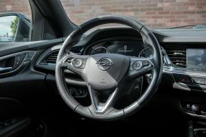 White Opel Insignia 2021 in Marijampole, with an engine capacity of 1.96 L and mileage of 114 thousand km for 11950 €, photo 20 on AUTOMOTO.COM.LV