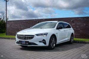 White Opel Insignia 2021 in Kaunas, with an engine capacity of 2.00 L and mileage of 114 thousand km for 11950 €, photo 6 on AUTOMOTO.COM.LV