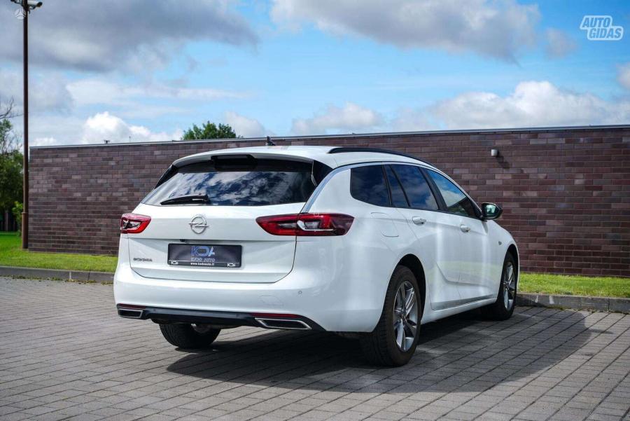 White Opel Insignia 2021 in Kaunas, with an engine capacity of 2.00 L and mileage of 114 thousand km for 11950 €, photo 14 on AUTOMOTO.COM.LV
