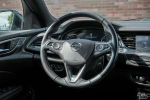 White Opel Insignia 2021 in Kaunas, with an engine capacity of 2.00 L and mileage of 114 thousand km for 11950 €, photo 20 on AUTOMOTO.COM.LV