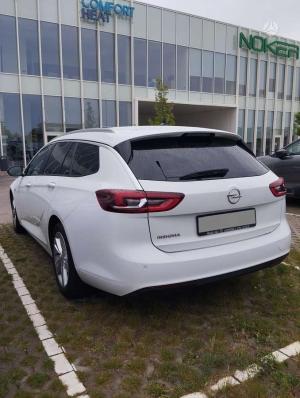 White Opel Insignia 2021 in Vilnius, with an engine capacity of 1.50 L and mileage of 195 thousand km for 9990 €, photo 7 on AUTOMOTO.COM.LV