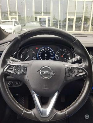 White Opel Insignia 2021 in Vilnius, with an engine capacity of 1.50 L and mileage of 195 thousand km for 9990 €, photo 14 on AUTOMOTO.COM.LV
