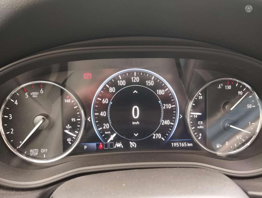 White Opel Insignia 2021 in Vilnius, with an engine capacity of 1.50 L and mileage of 195 thousand km for 9990 €, photo 16 on AUTOMOTO.COM.LV