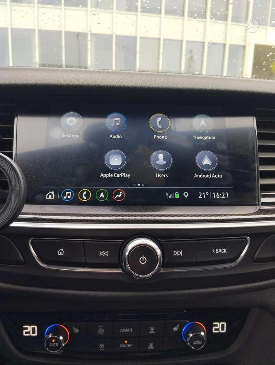 White Opel Insignia 2021 in Vilnius, with an engine capacity of 1.50 L and mileage of 195 thousand km for 9990 €, photo 18 on AUTOMOTO.COM.LV