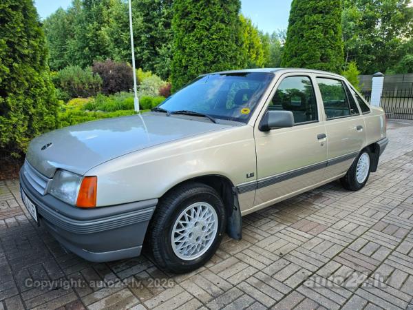 Beige Opel Kadett 1991 in Tallinn, with an engine capacity of 1.40 L and mileage of 102 thousand km for 3000 €, photo 1 on AUTOMOTO.COM.LV