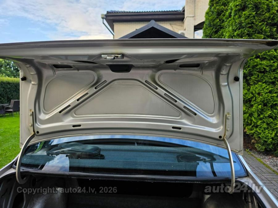 Smilšu krāsa Opel Kadett 1991 Tallina, ar dzinēja tilpumu 1.40 L un nobraukumu 102 tūkst. km par 3000 €, foto 12 vietnē AUTOMOTO.COM.LV