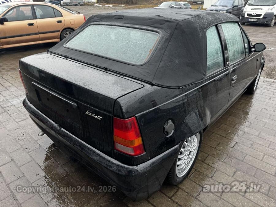 Black Opel Kadett 1992 in Haapsalu, with an engine capacity of 2.00 L and mileage of 161 thousand km for 4500 €, photo 2 on AUTOMOTO.COM.LV