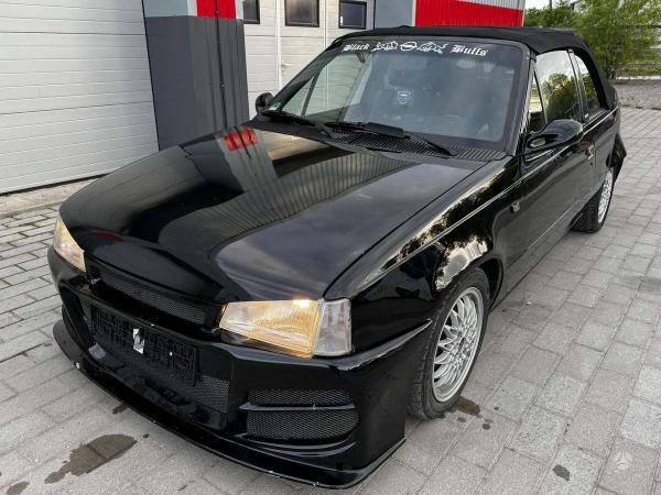 Black Opel Kadett 1992 in Haapsalu, with an engine capacity of 2.00 L and mileage of 161 thousand km for 4500 €, photo 1 on AUTOMOTO.COM.LV