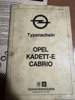 Melns Opel Kadett 1992 Hāpsalu, ar dzinēja tilpumu 2.00 L un nobraukumu 161 tūkst. km par 4500 €, foto 14 vietnē AUTOMOTO.COM.LV