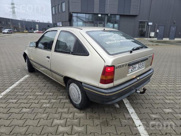 Brown Opel Kadett 1987 in Riga, with an engine capacity of 1.30 L and mileage of 0 thousand km for 1800 €, photo 4 on AUTOMOTO.COM.LV