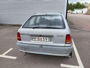 Grey Opel Kadett 1986 in Vilnius, with an engine capacity of 1.60 L and mileage of 45 thousand km for 750 €, photo 5 on AUTOMOTO.COM.LV