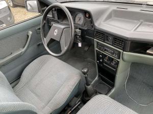 Grey Opel Kadett 1986 in Vilnius, with an engine capacity of 1.60 L and mileage of 45 thousand km for 750 €, photo 8 on AUTOMOTO.COM.LV