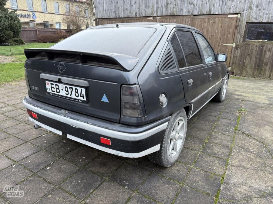 Opel Kadett 1991 in Liepaja, with an engine capacity of 2.00 L and mileage of 299 thousand km for 3000 €, photo 1 on AUTOMOTO.COM.LV